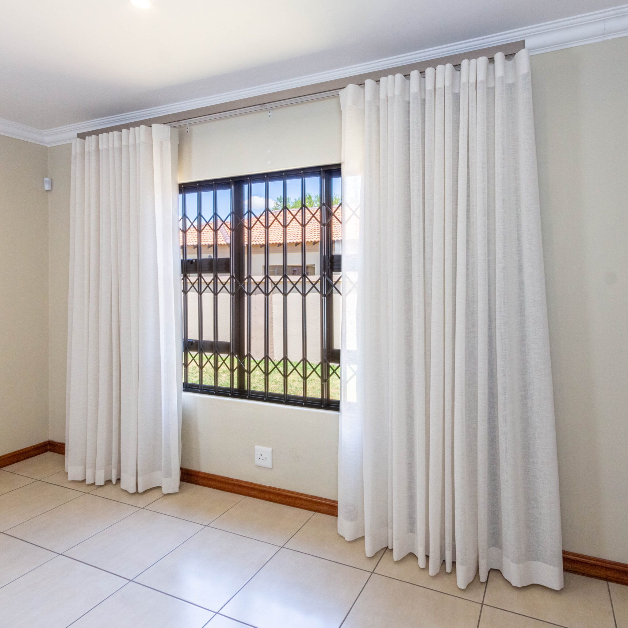 Double Wave Curtain - Cream - Blind Concepts