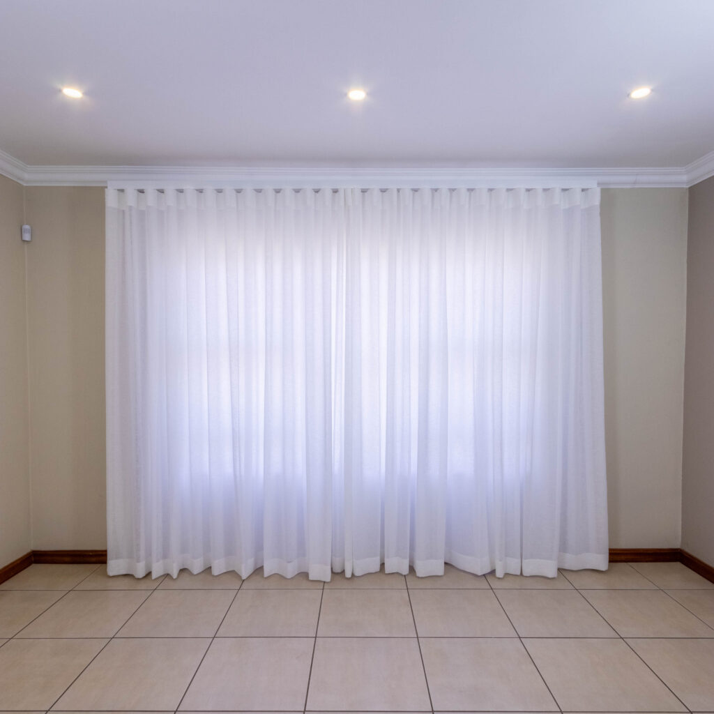 Double Wave Curtain - White - Blind Concepts