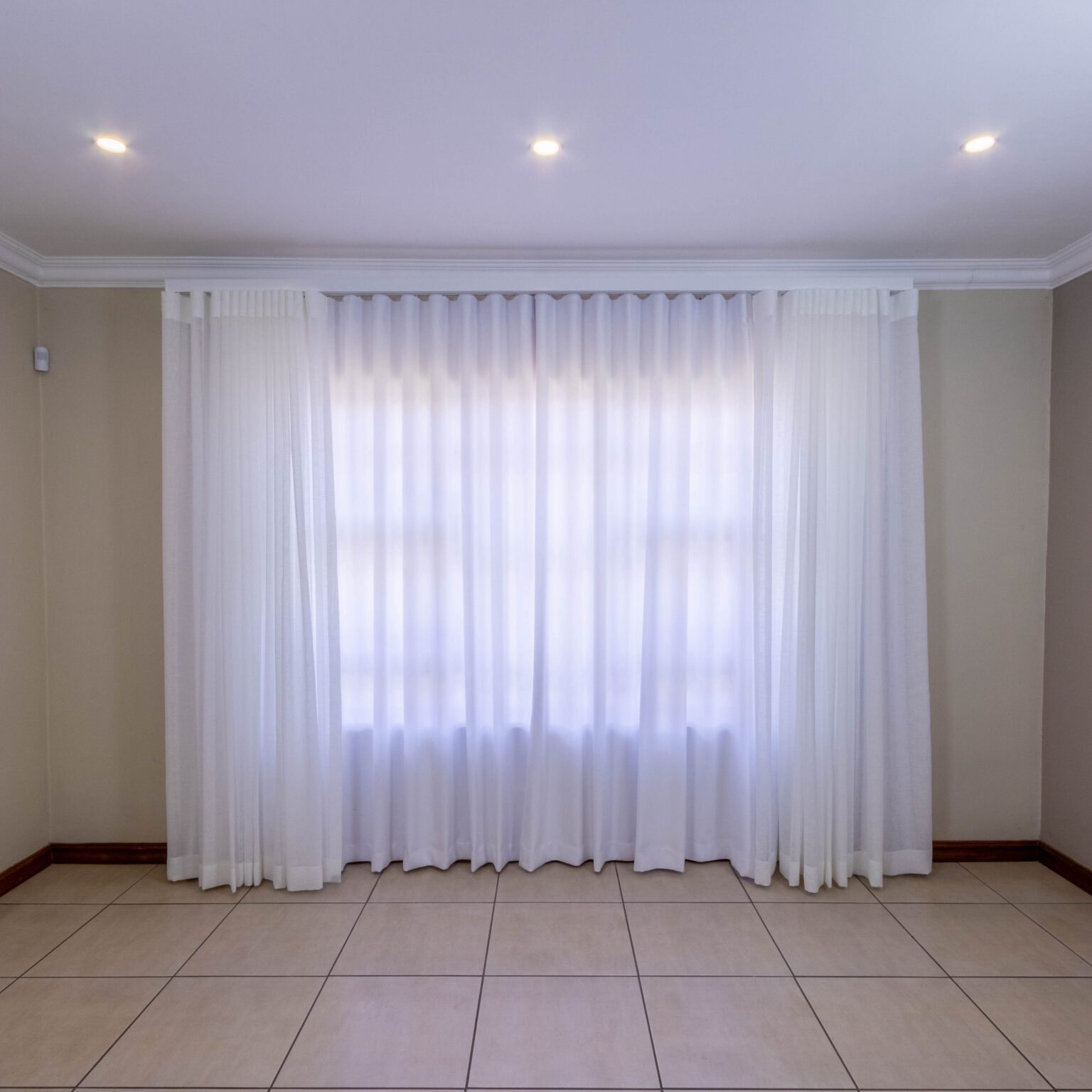 Double Wave Curtain - White - Blind Concepts