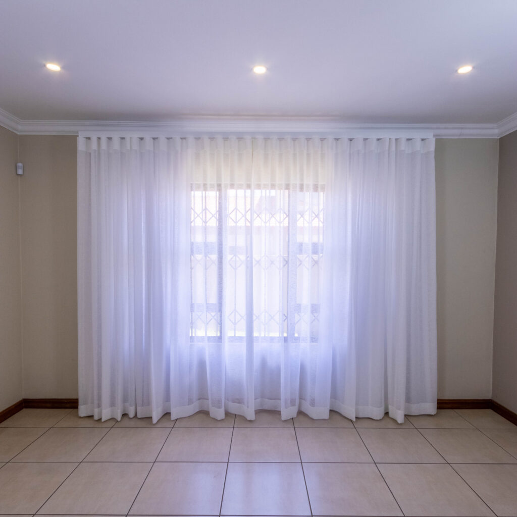 Double Wave Curtain - White - Blind Concepts