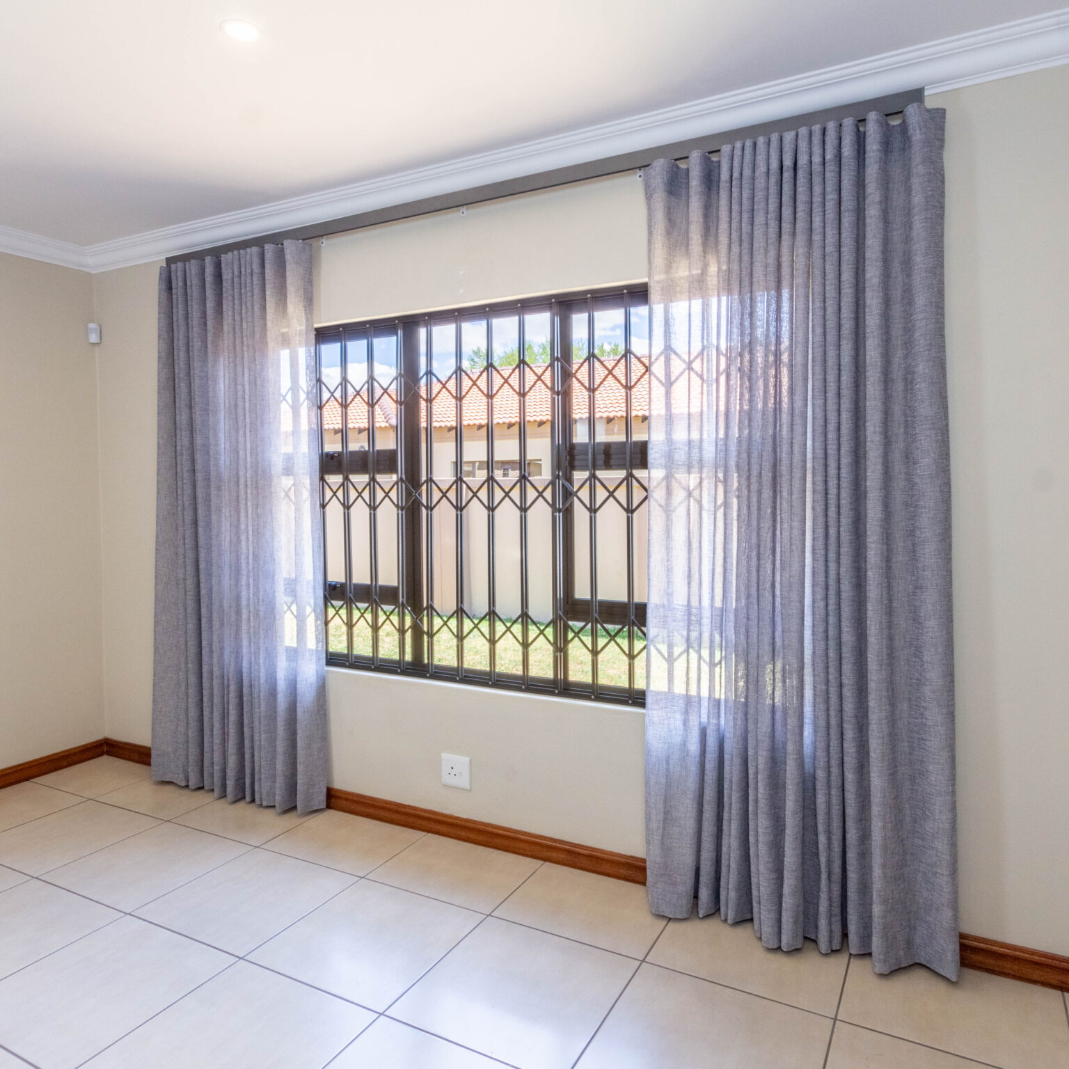 Single Wave Curtain - Dark Grey - Blind Concepts