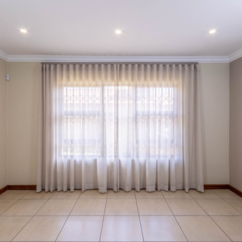 Single Wave Curtain - Sand - Blind Concepts